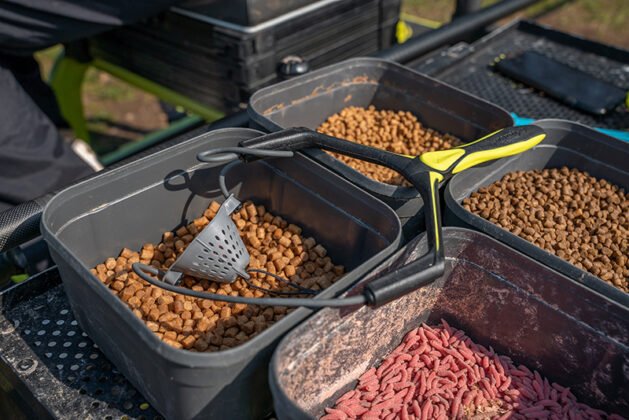 How to Fish with the Jigger Rig - Baiting The Swim
